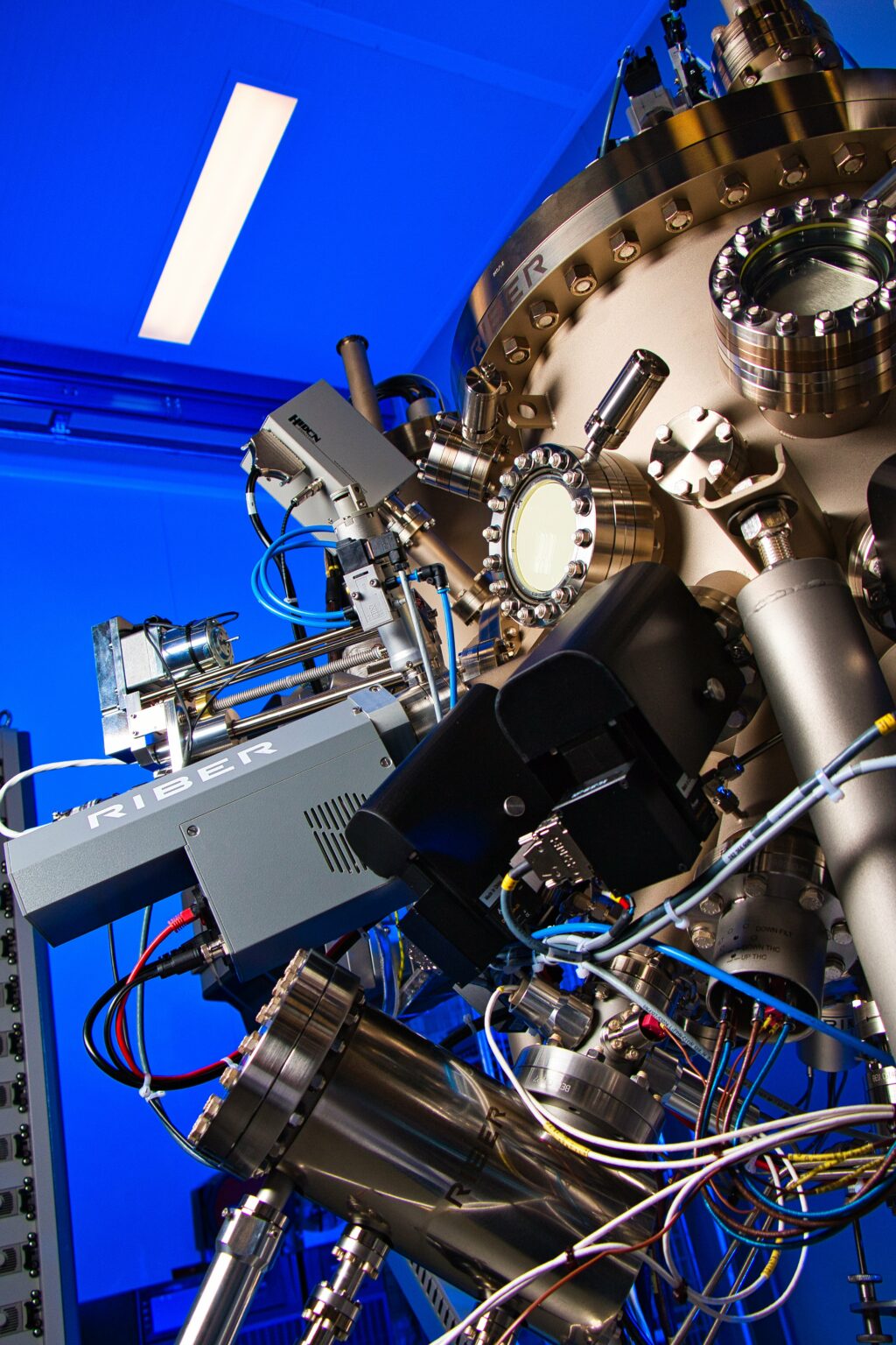 🎥 New, episode 3 : explore InP materials with EZ-Curve ! 🌟 - Riber ...